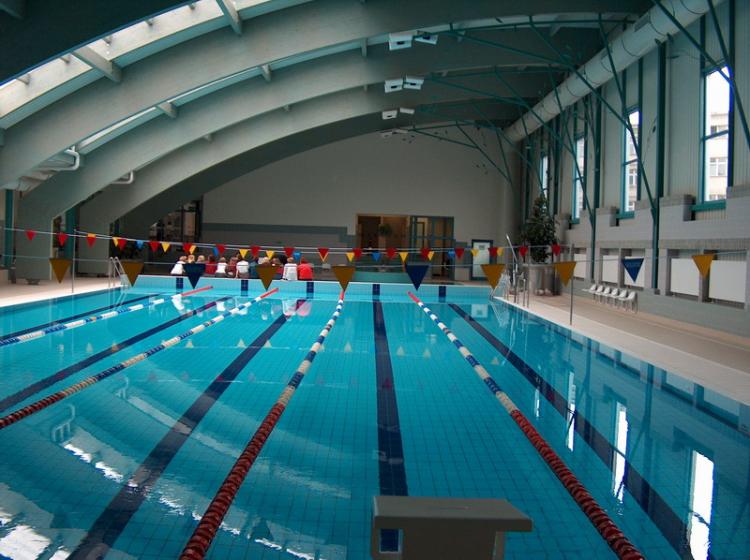 Basen pod Platanem znów otwarty - InfoBrzeszcze.pl